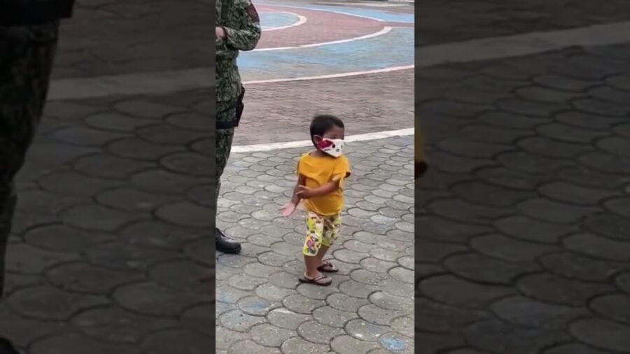 Niño Se Le para el Pito Porque Le Bailan - Educación para Padres e Hijos